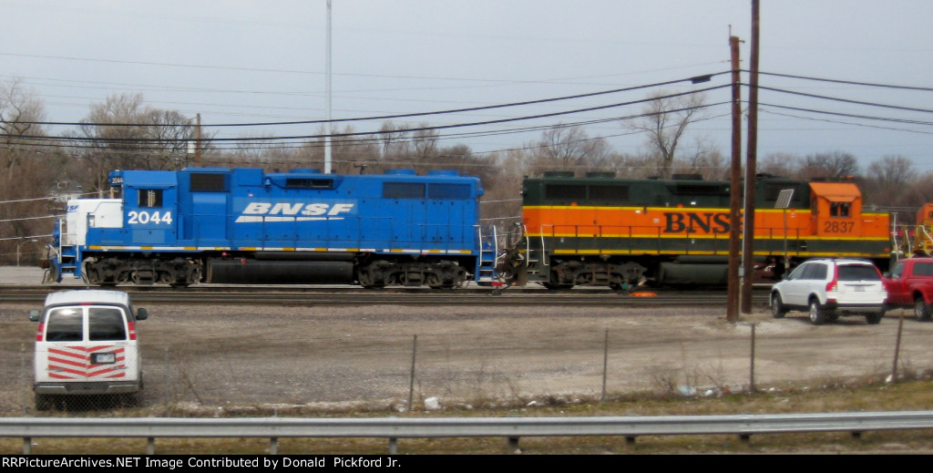 BNSF 2044